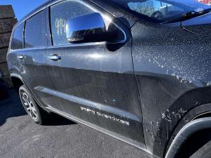 Black Jeep Grand Cherokee 2014 in Siauliai, with an engine capacity of 3.60 L and mileage of 250 thousand km for 7260 €, photo 4 on AUTOMOTO.COM.LV