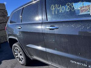Black Jeep Grand Cherokee 2014 in Siauliai, with an engine capacity of 3.60 L and mileage of 250 thousand km for 7260 €, photo 5 on AUTOMOTO.COM.LV