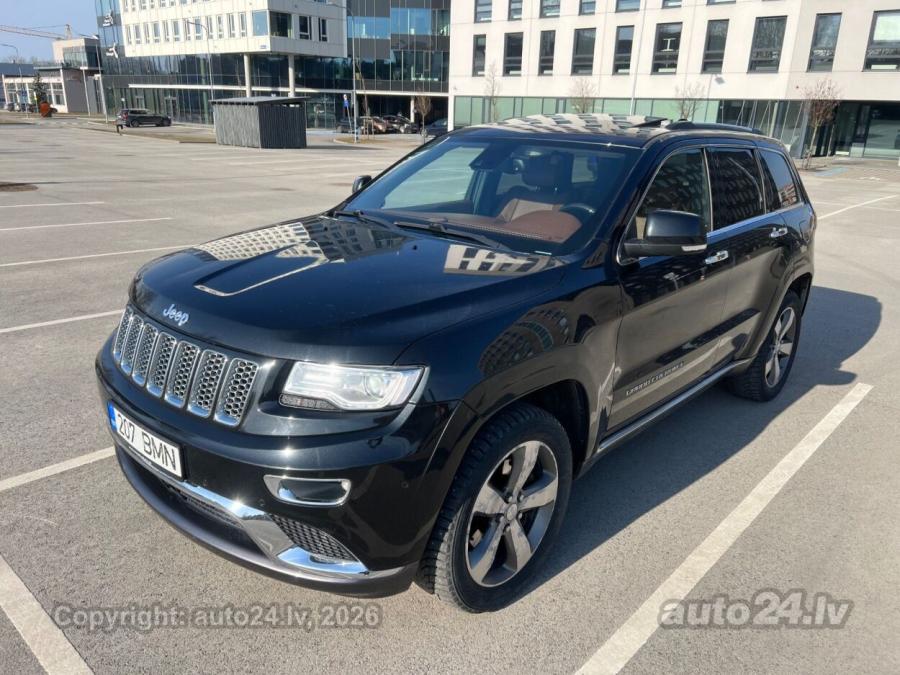 Black Jeep Grand Cherokee 2014 in Tallinn, with an engine capacity of 3.00 L and mileage of 247 thousand km for 12499 €, photo 1 on AUTOMOTO.COM.LV