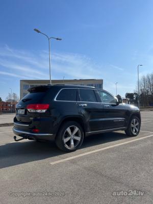 Black Jeep Grand Cherokee 2014 in Tallinn, with an engine capacity of 3.00 L and mileage of 247 thousand km for 12499 €, photo 17 on AUTOMOTO.COM.LV