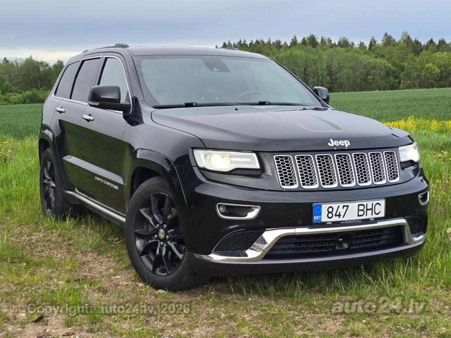 Black Jeep Grand Cherokee 2014 in Rakvere, with an engine capacity of 3.00 L and mileage of 220 thousand km for 15200 €, photo 1 on AUTOMOTO.COM.LV