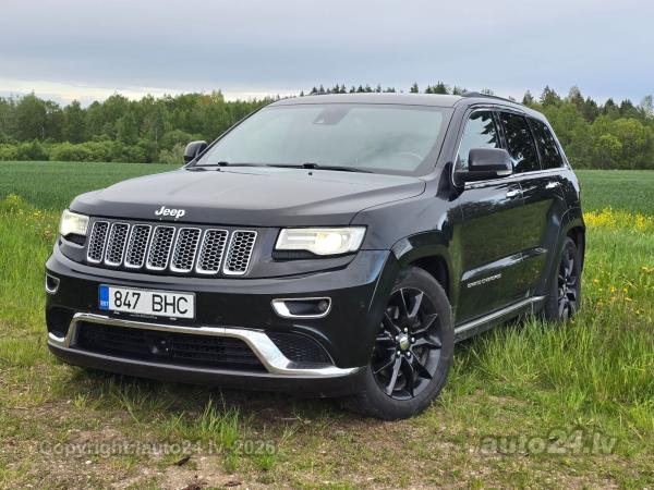 Black Jeep Grand Cherokee 2014 in Rakvere, with an engine capacity of 3.00 L and mileage of 220 thousand km for 15200 €, photo 2 on AUTOMOTO.COM.LV