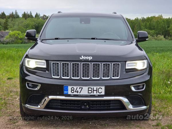Black Jeep Grand Cherokee 2014 in Rakvere, with an engine capacity of 3.00 L and mileage of 220 thousand km for 15200 €, photo 6 on AUTOMOTO.COM.LV