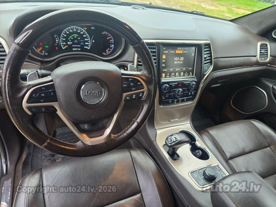 Black Jeep Grand Cherokee 2014 in Rakvere, with an engine capacity of 3.00 L and mileage of 220 thousand km for 15200 €, photo 14 on AUTOMOTO.COM.LV