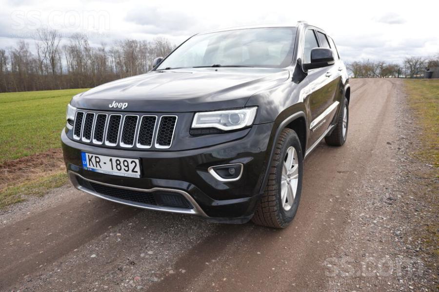 Black Jeep Grand Cherokee 2014 in Dobele, with an engine capacity of 3.00 L and mileage of 226 thousand km for 11200 €, photo 3 on AUTOMOTO.COM.LV