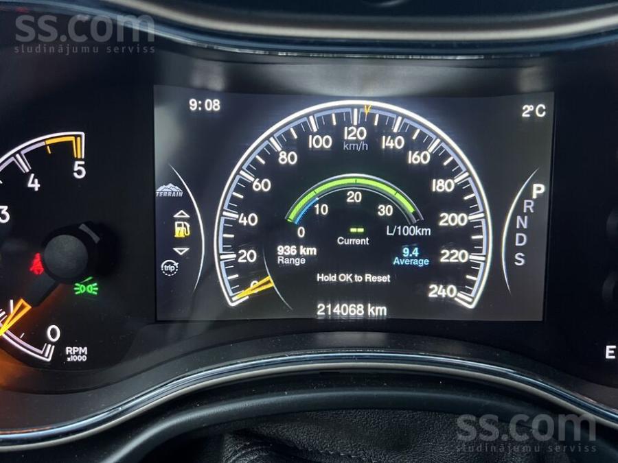 Black Jeep Grand Cherokee 2014 in Dobele, with an engine capacity of 3.00 L and mileage of 226 thousand km for 11200 €, photo 24 on AUTOMOTO.COM.LV