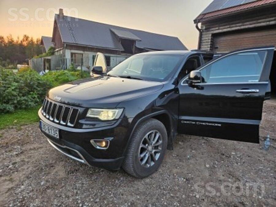 Melns Jeep Grand Cherokee 2014 Kuldīga, ar dzinēja tilpumu 3.00 L un nobraukumu 155 tūkst. km par 13500 €, foto 3 vietnē AUTOMOTO.COM.LV