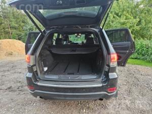 Melns Jeep Grand Cherokee 2014 Kuldīga, ar dzinēja tilpumu 3.00 L un nobraukumu 155 tūkst. km par 13500 €, foto 5 vietnē AUTOMOTO.COM.LV