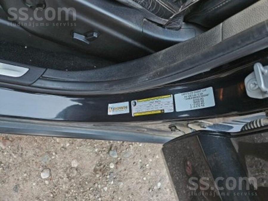 Melns Jeep Grand Cherokee 2014 Kuldīga, ar dzinēja tilpumu 3.00 L un nobraukumu 155 tūkst. km par 13500 €, foto 10 vietnē AUTOMOTO.COM.LV