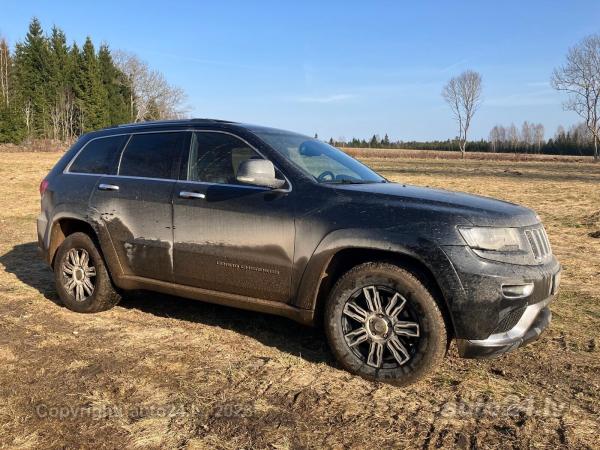 Black Jeep Grand Cherokee 2014 in Tallinn, with an engine capacity of 3.00 L and mileage of 247 thousand km for 12000 €, photo 9 on AUTOMOTO.COM.LV