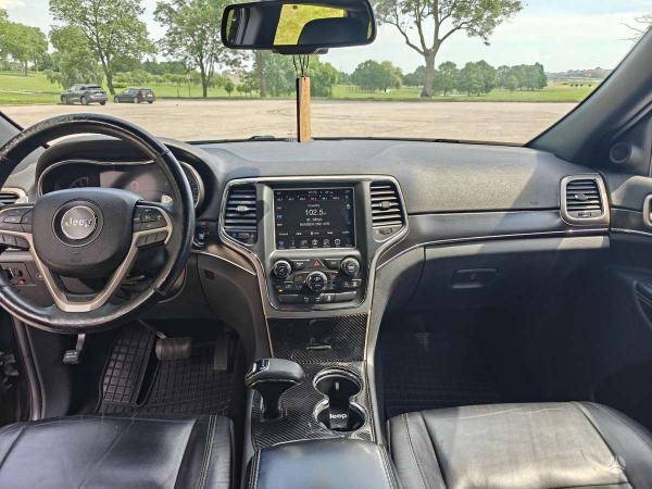 Black Jeep Grand Cherokee 2014 in Kaunas, with an engine capacity of 3.60 L and mileage of 296 thousand km for 9000 €, photo 6 on AUTOMOTO.COM.LV