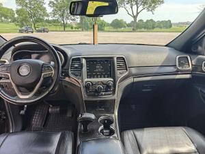 Black Jeep Grand Cherokee 2014 in Kaunas, with an engine capacity of 3.60 L and mileage of 296 thousand km for 9000 €, photo 7 on AUTOMOTO.COM.LV