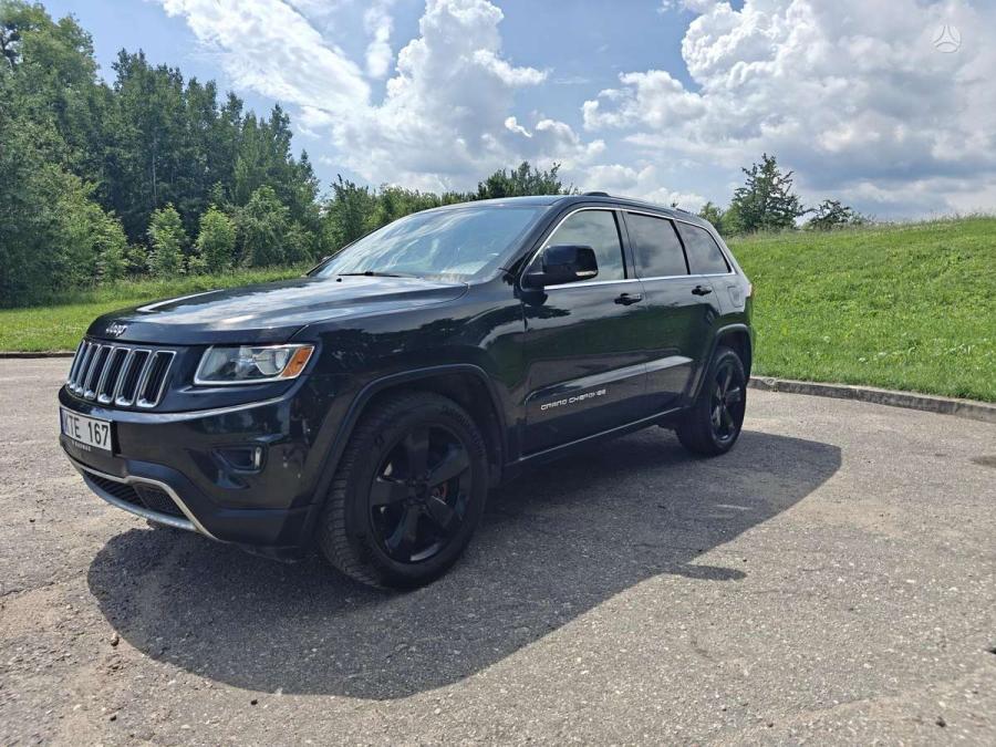 Black Jeep Grand Cherokee 2014 in Kaunas, with an engine capacity of 3.60 L and mileage of 296 thousand km for 9000 €, photo 9 on AUTOMOTO.COM.LV
