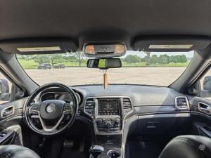 Black Jeep Grand Cherokee 2014 in Kaunas, with an engine capacity of 3.60 L and mileage of 296 thousand km for 9000 €, photo 10 on AUTOMOTO.COM.LV