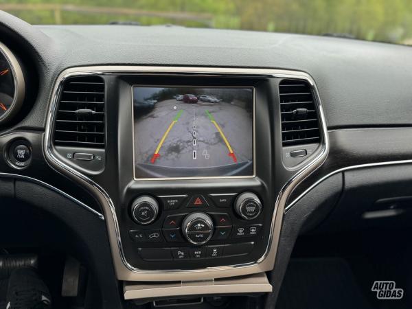 Black Jeep Grand Cherokee 2014 in Vilnius, with an engine capacity of 3.60 L and mileage of 205 thousand km for 14200 €, photo 6 on AUTOMOTO.COM.LV