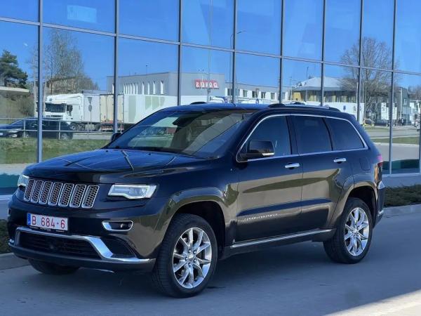 Melns Jeep Grand Cherokee 2014 Rēzekne, ar dzinēja tilpumu 3.00 L un nobraukumu 205 tūkst. km par 11990 €, foto 2 vietnē AUTOMOTO.COM.LV