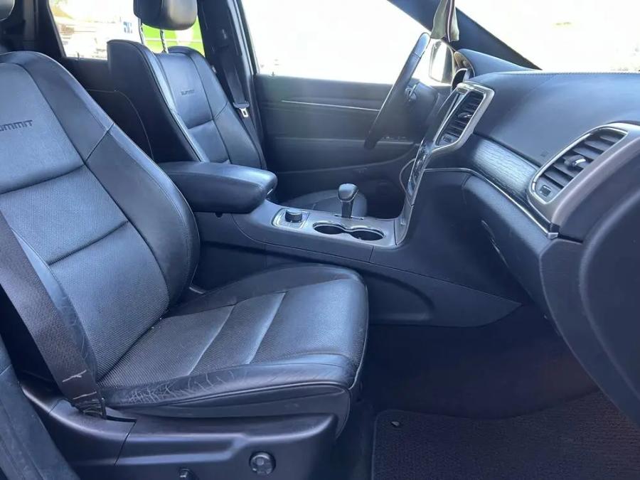 Melns Jeep Grand Cherokee 2014 Rēzekne, ar dzinēja tilpumu 3.00 L un nobraukumu 205 tūkst. km par 11990 €, foto 17 vietnē AUTOMOTO.COM.LV