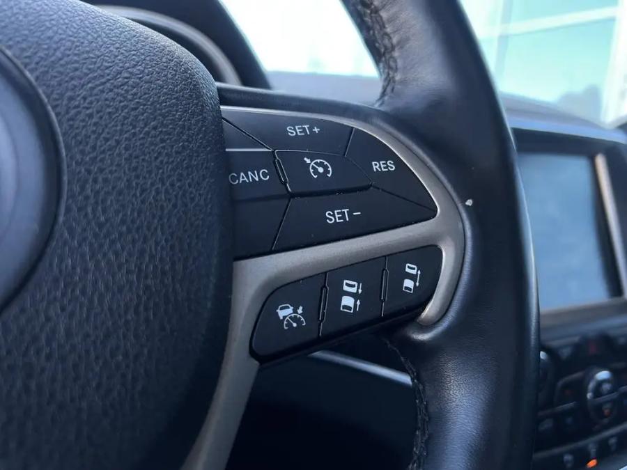 Melns Jeep Grand Cherokee 2014 Rēzekne, ar dzinēja tilpumu 3.00 L un nobraukumu 205 tūkst. km par 11990 €, foto 26 vietnē AUTOMOTO.COM.LV