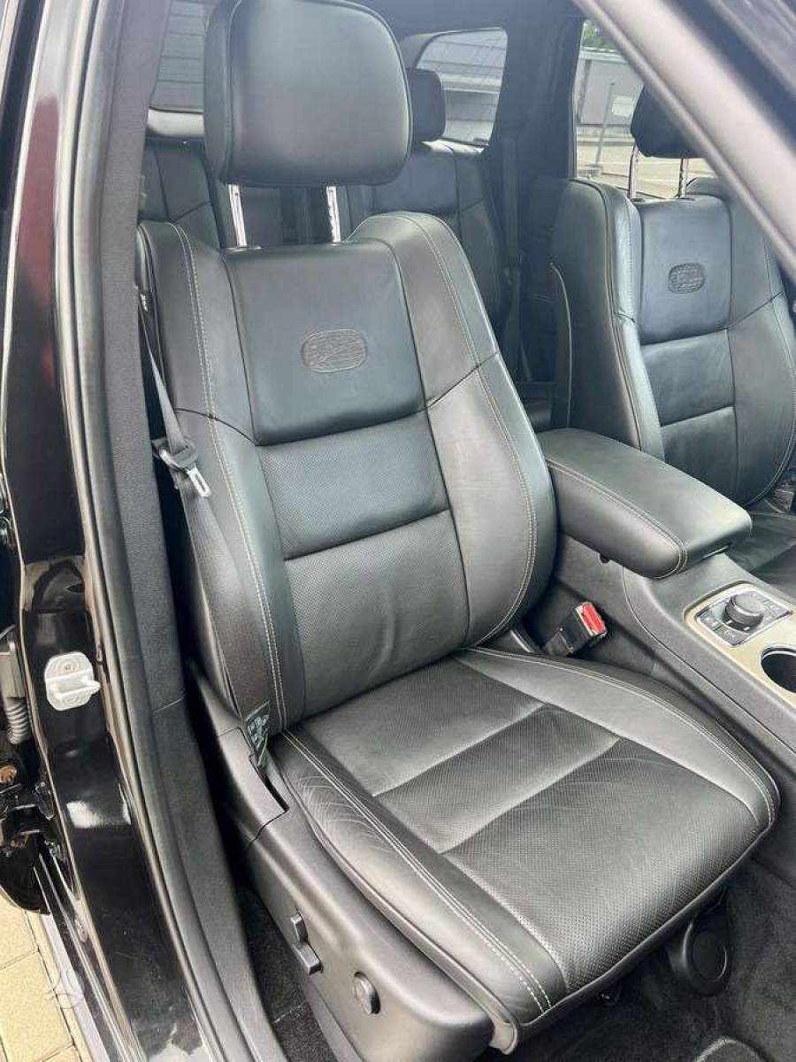 Melns Jeep Grand Cherokee 2014 Kauņa, ar dzinēja tilpumu 3.00 L un nobraukumu 257 tūkst. km par 10999 €, foto 21 vietnē AUTOMOTO.COM.LV