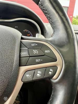 Melns Jeep Grand Cherokee 2014 Kauņa, ar dzinēja tilpumu 3.00 L un nobraukumu 257 tūkst. km par 10999 €, foto 23 vietnē AUTOMOTO.COM.LV
