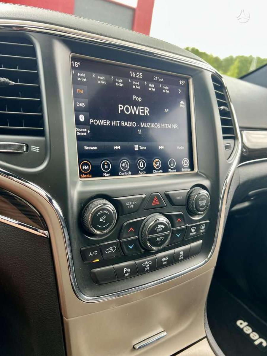 Melns Jeep Grand Cherokee 2014 Kauņa, ar dzinēja tilpumu 3.00 L un nobraukumu 257 tūkst. km par 10999 €, foto 26 vietnē AUTOMOTO.COM.LV