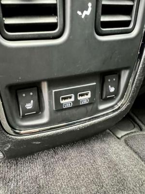 Melns Jeep Grand Cherokee 2014 Kauņa, ar dzinēja tilpumu 3.00 L un nobraukumu 257 tūkst. km par 10999 €, foto 30 vietnē AUTOMOTO.COM.LV