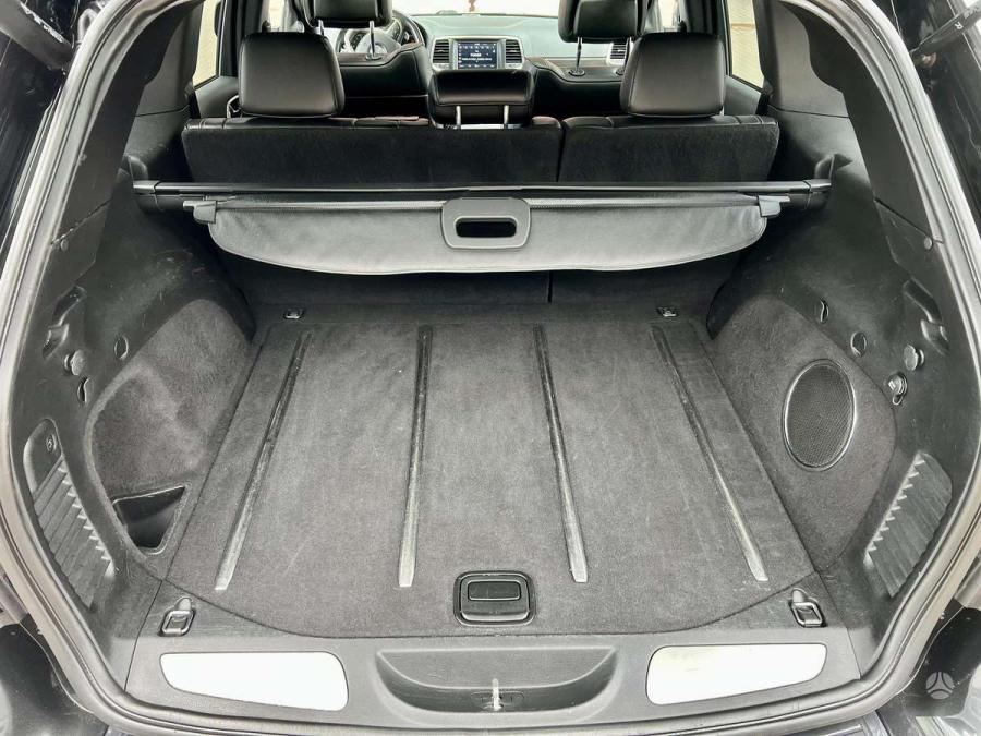 Melns Jeep Grand Cherokee 2014 Kauņa, ar dzinēja tilpumu 3.00 L un nobraukumu 257 tūkst. km par 10999 €, foto 34 vietnē AUTOMOTO.COM.LV