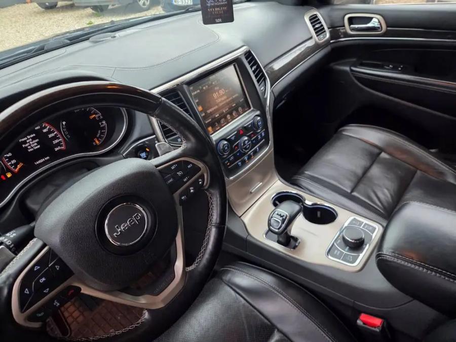 Melns Jeep Grand Cherokee 2014 Jelgava, ar dzinēja tilpumu 3.00 L un nobraukumu 145 tūkst. km par 11600 €, foto 10 vietnē AUTOMOTO.COM.LV