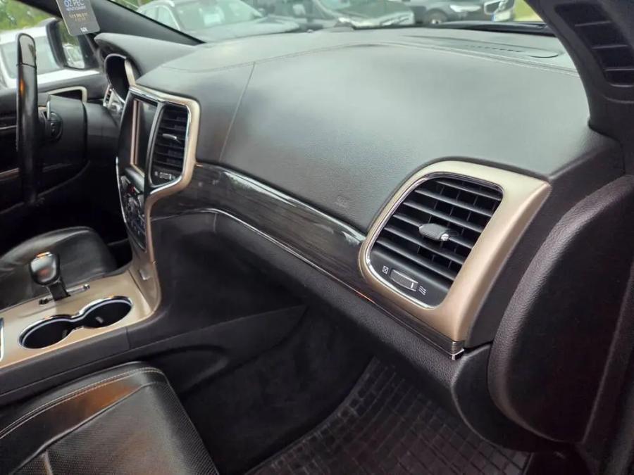 Melns Jeep Grand Cherokee 2014 Jelgava, ar dzinēja tilpumu 3.00 L un nobraukumu 145 tūkst. km par 11600 €, foto 14 vietnē AUTOMOTO.COM.LV