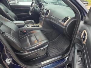 Melns Jeep Grand Cherokee 2014 Jelgava, ar dzinēja tilpumu 3.00 L un nobraukumu 145 tūkst. km par 11600 €, foto 17 vietnē AUTOMOTO.COM.LV
