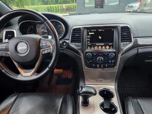 Melns Jeep Grand Cherokee 2014 Jelgava, ar dzinēja tilpumu 3.00 L un nobraukumu 145 tūkst. km par 11600 €, foto 20 vietnē AUTOMOTO.COM.LV