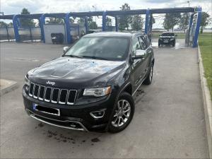 Black Jeep Grand Cherokee 2014 in Panevezys, with an engine capacity of 3.00 L and mileage of 300 thousand km for 9500 €, photo 4 on AUTOMOTO.COM.LV