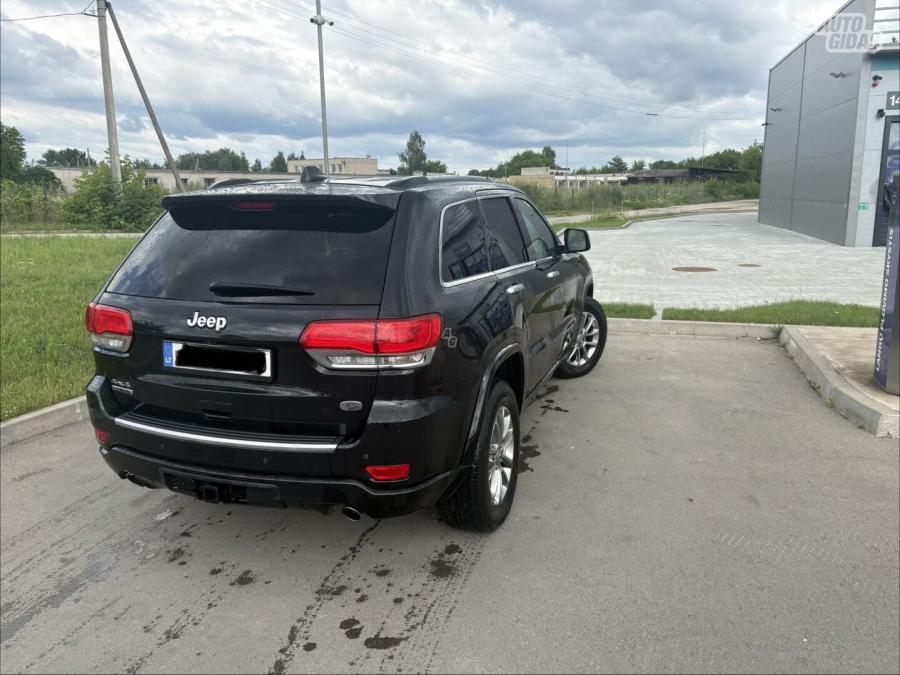 Black Jeep Grand Cherokee 2014 in Panevezys, with an engine capacity of 3.00 L and mileage of 300 thousand km for 9500 €, photo 5 on AUTOMOTO.COM.LV