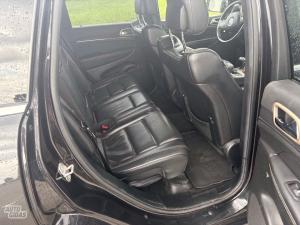Black Jeep Grand Cherokee 2014 in Panevezys, with an engine capacity of 3.00 L and mileage of 300 thousand km for 9500 €, photo 21 on AUTOMOTO.COM.LV
