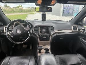 Melns Jeep Grand Cherokee 2014 Panevēža, ar dzinēja tilpumu 3.00 L un nobraukumu 300 tūkst. km par 9500 €, foto 11 vietnē AUTOMOTO.COM.LV