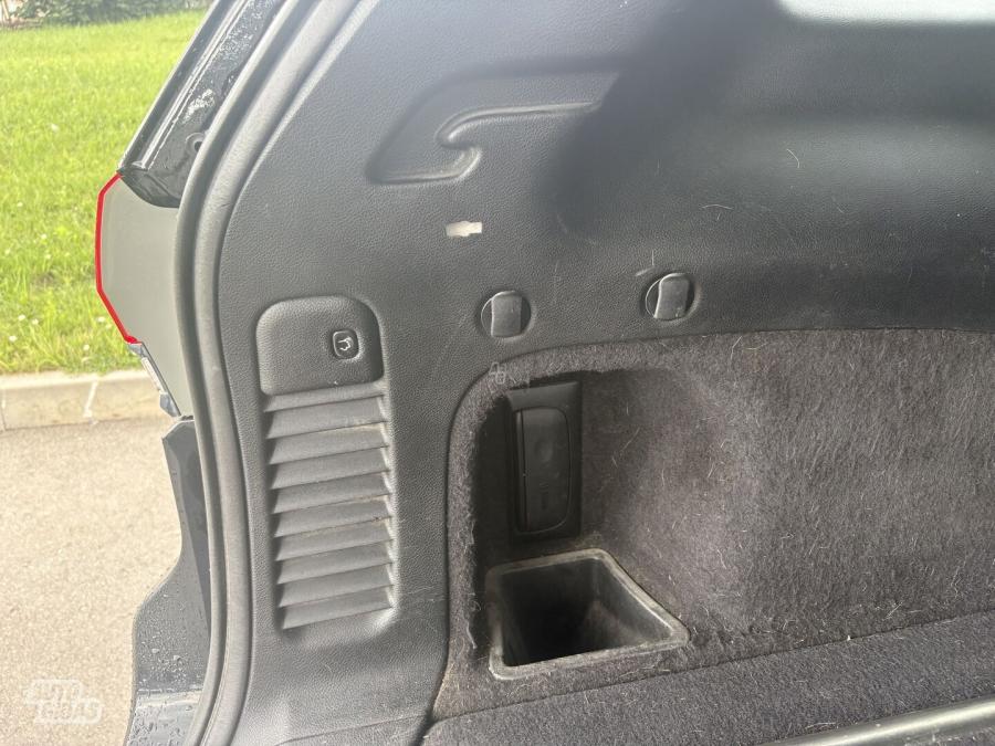 Melns Jeep Grand Cherokee 2014 Panevēža, ar dzinēja tilpumu 3.00 L un nobraukumu 300 tūkst. km par 9500 €, foto 20 vietnē AUTOMOTO.COM.LV