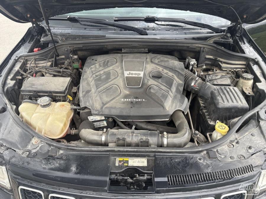 Melns Jeep Grand Cherokee 2014 Panevēža, ar dzinēja tilpumu 3.00 L un nobraukumu 300 tūkst. km par 9500 €, foto 28 vietnē AUTOMOTO.COM.LV