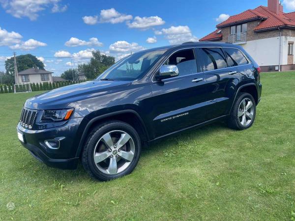 Black Jeep Grand Cherokee 2014 in Vilnius, with an engine capacity of 3.60 L and mileage of 144 thousand km for 14000 €, photo 1 on AUTOMOTO.COM.LV