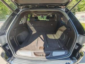 Black Jeep Grand Cherokee 2014 in Kaunas, with an engine capacity of 5.65 L and mileage of 238 thousand km for 13500 €, photo 17 on AUTOMOTO.COM.LV