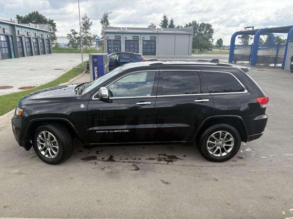Melns Jeep Grand Cherokee 2014 Panevēža, ar dzinēja tilpumu 2.99 L un nobraukumu 300 tūkst. km par 8300 €, foto 5 vietnē AUTOMOTO.COM.LV