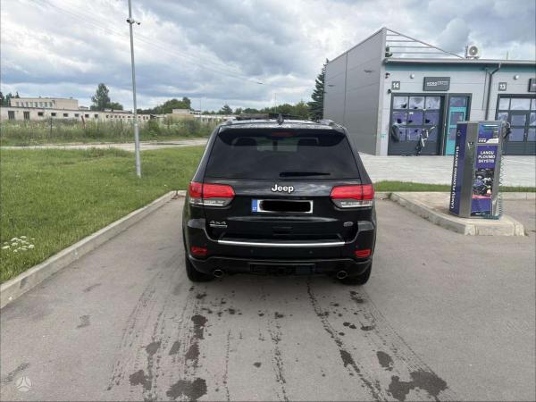 Melns Jeep Grand Cherokee 2014 Panevēža, ar dzinēja tilpumu 2.99 L un nobraukumu 300 tūkst. km par 8300 €, foto 7 vietnē AUTOMOTO.COM.LV