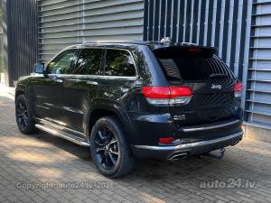 Black Jeep Grand Cherokee 2014 in Tallinn, with an engine capacity of 3.00 L and mileage of 265 thousand km for 13450 €, photo 7 on AUTOMOTO.COM.LV
