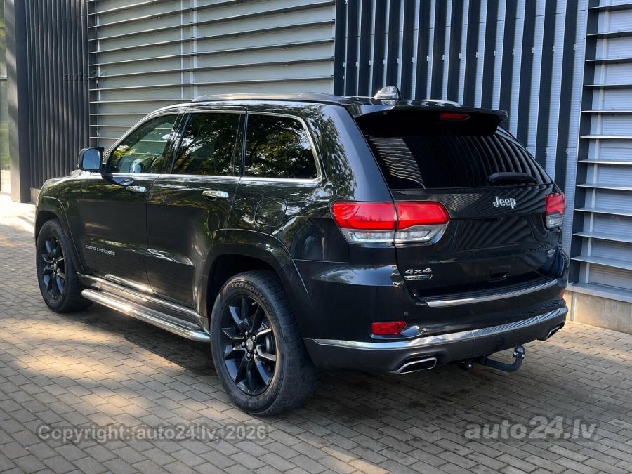 Black Jeep Grand Cherokee 2014 in Tallinn, with an engine capacity of 3.00 L and mileage of 265 thousand km for 13450 €, photo 7 on AUTOMOTO.COM.LV