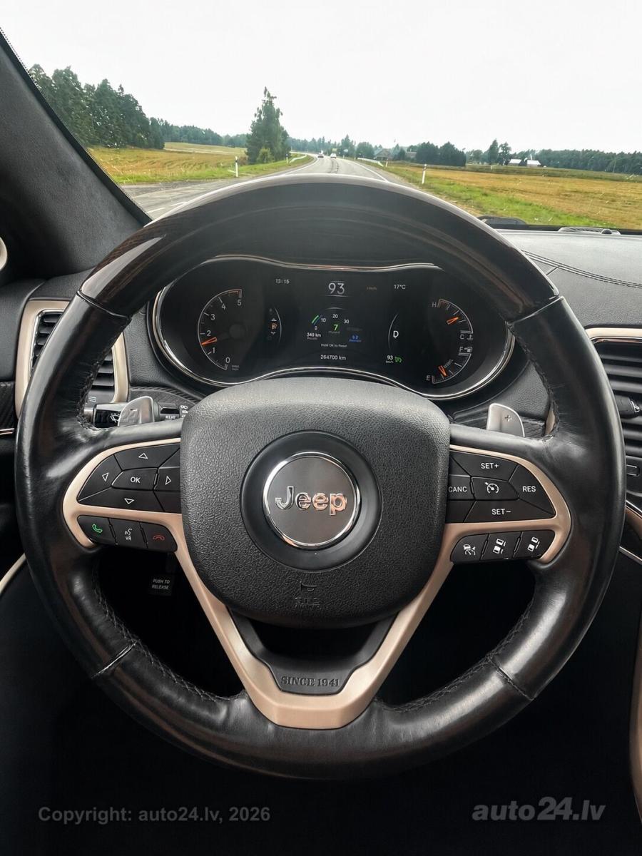 Black Jeep Grand Cherokee 2014 in Tallinn, with an engine capacity of 3.00 L and mileage of 265 thousand km for 13450 €, photo 9 on AUTOMOTO.COM.LV