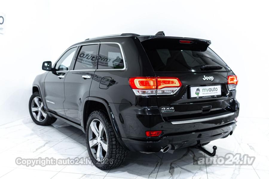Black Jeep Grand Cherokee 2014 in Tallinn, with an engine capacity of 3.00 L and mileage of 181 thousand km for 12990 €, photo 7 on AUTOMOTO.COM.LV