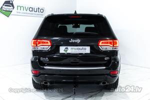 Black Jeep Grand Cherokee 2014 in Tallinn, with an engine capacity of 3.00 L and mileage of 181 thousand km for 12990 €, photo 8 on AUTOMOTO.COM.LV
