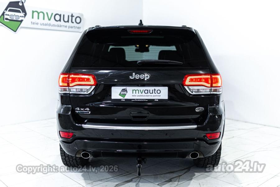 Black Jeep Grand Cherokee 2014 in Tallinn, with an engine capacity of 3.00 L and mileage of 181 thousand km for 12990 €, photo 8 on AUTOMOTO.COM.LV