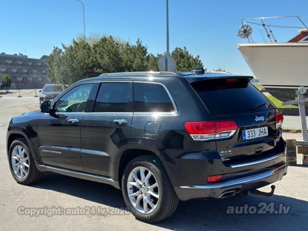 Melns Jeep Grand Cherokee 2014 Tallina, ar dzinēja tilpumu 3.00 L un nobraukumu 223 tūkst. km par 13500 €, foto 7 vietnē AUTOMOTO.COM.LV