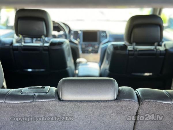 Melns Jeep Grand Cherokee 2014 Tallina, ar dzinēja tilpumu 3.00 L un nobraukumu 223 tūkst. km par 13500 €, foto 11 vietnē AUTOMOTO.COM.LV