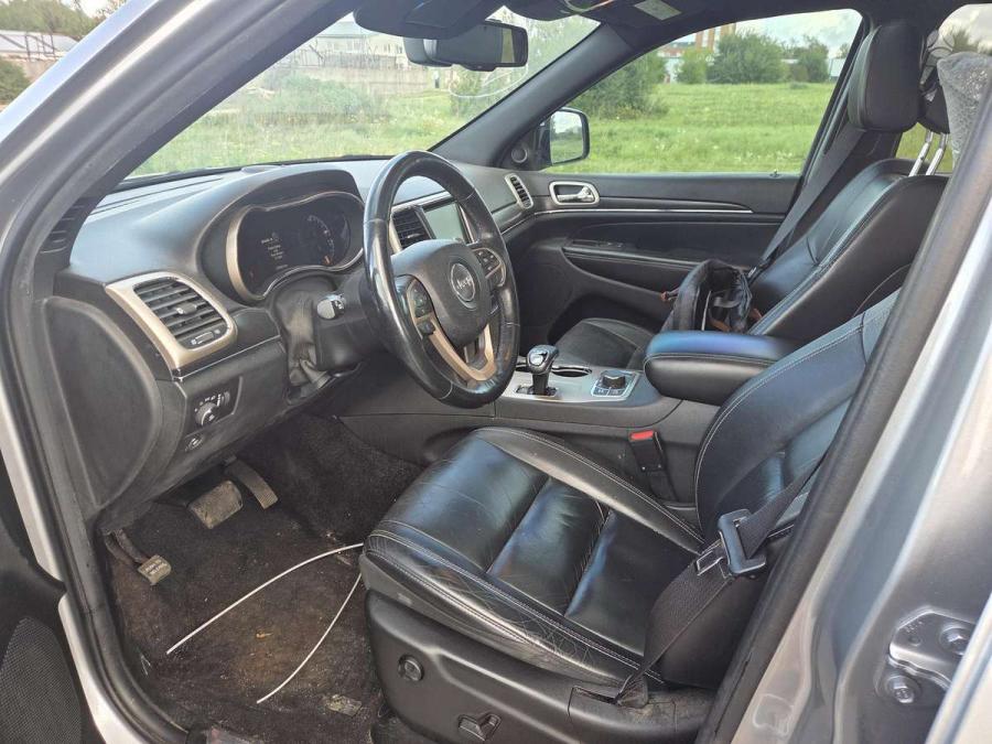 Melns Jeep Grand Cherokee 2014 Šauļi, ar dzinēja tilpumu 3.60 L un nobraukumu 280 tūkst. km par 7999 €, foto 6 vietnē AUTOMOTO.COM.LV